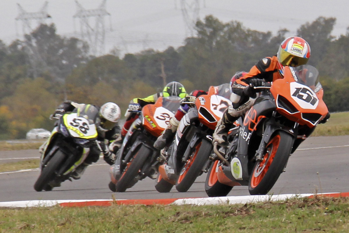 Las mejores motos de pista pasaron por San Nicolás