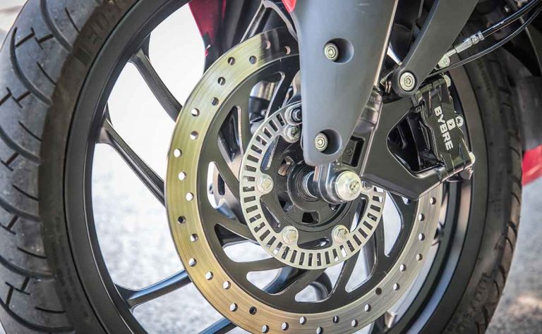 Bajaj Dominar 250 Test Ride