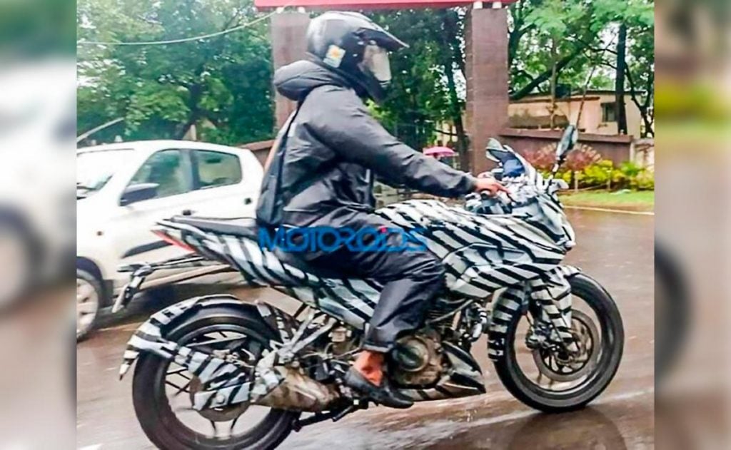 NS, RS y ¿ahora 250F? Bajaj completa la gama de su próxima Rouser ...