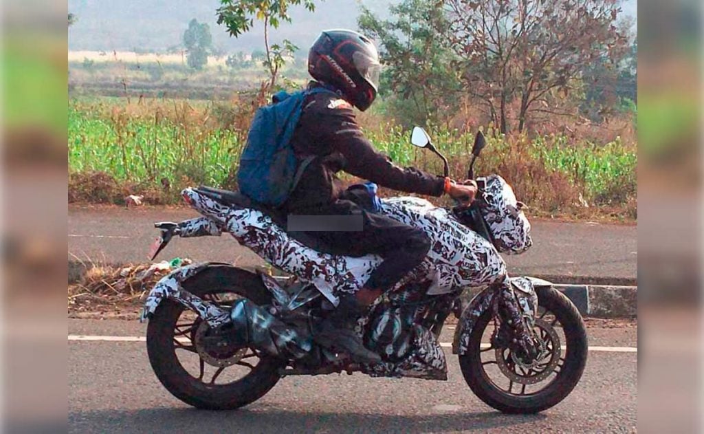 NS, RS y ¿ahora 250F? Bajaj completa la gama de su próxima Rouser ...