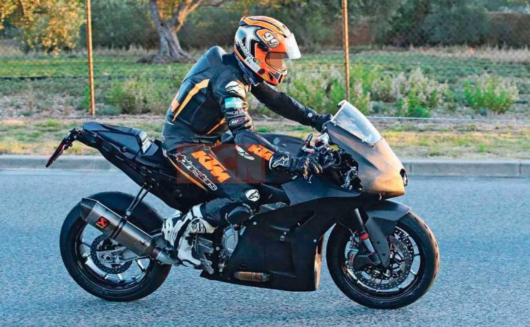 Naked y carenada: KTM lanzó a sus nuevas deportivas