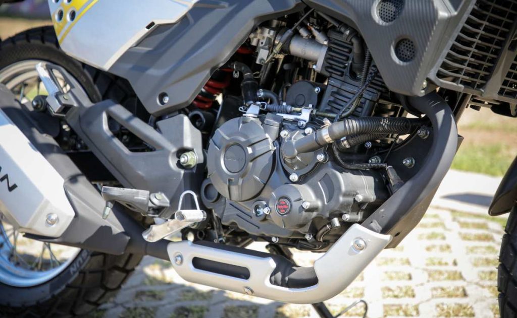 Lifan KP200M: aspecto clásico cargado de tecnología