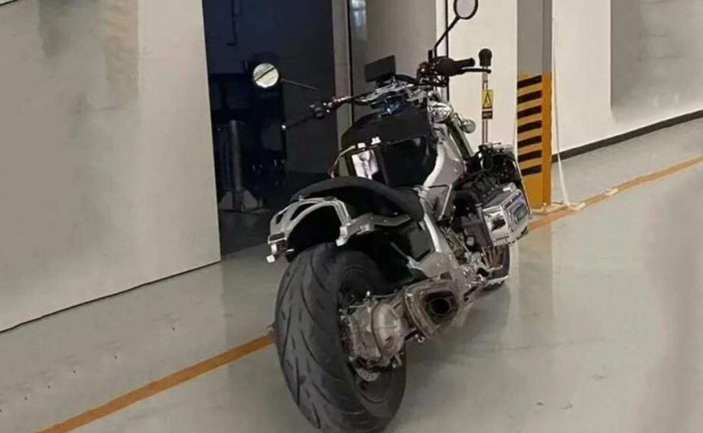 ¿Ahora la Honda Goldwing? En China no dejan moto sin copiar