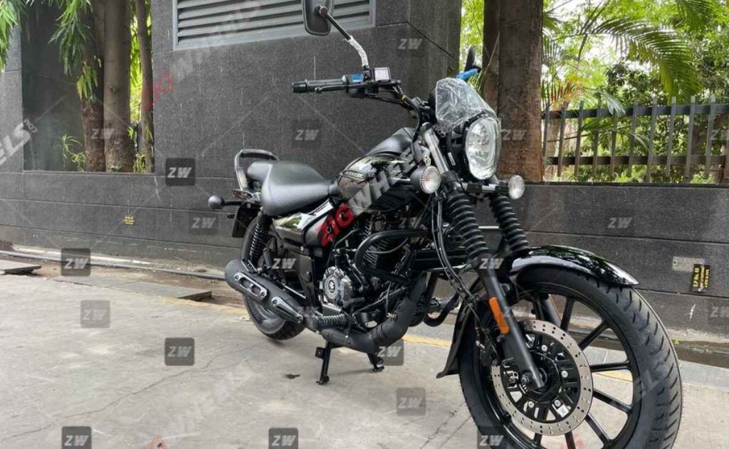 Bajaj relanza a la Avenger 220: ¿qué cambia el modelo 2023?