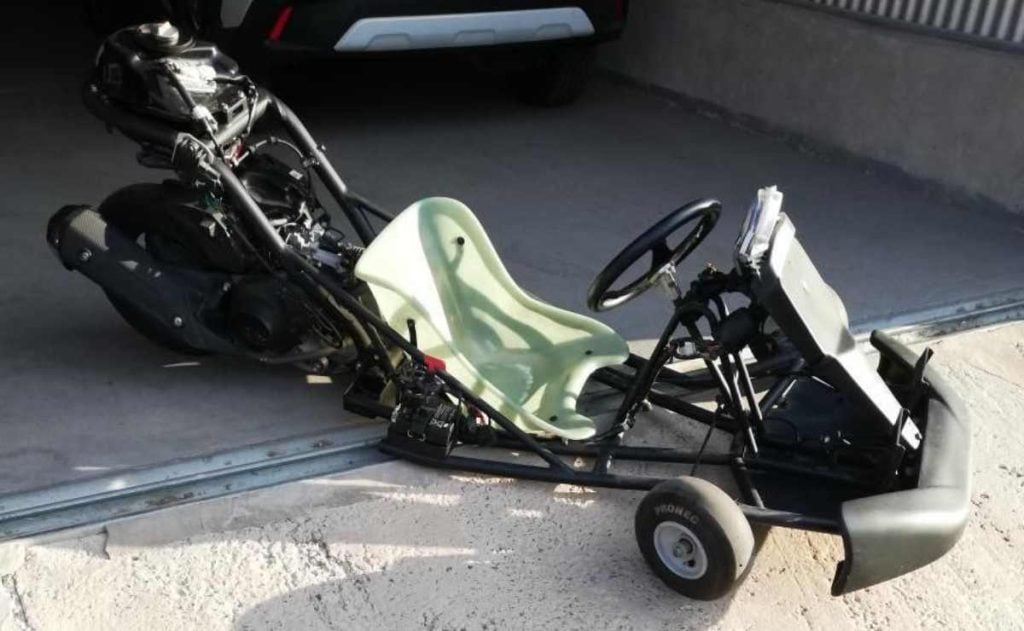 Motor Honda y perfectamente funcional: el moto/karting creado por un ...