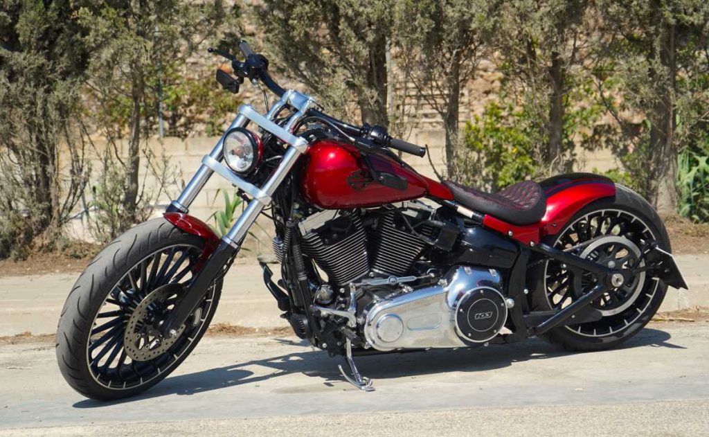 Harley Breakout Candy Red: fotos y detalles de la nueva personalización