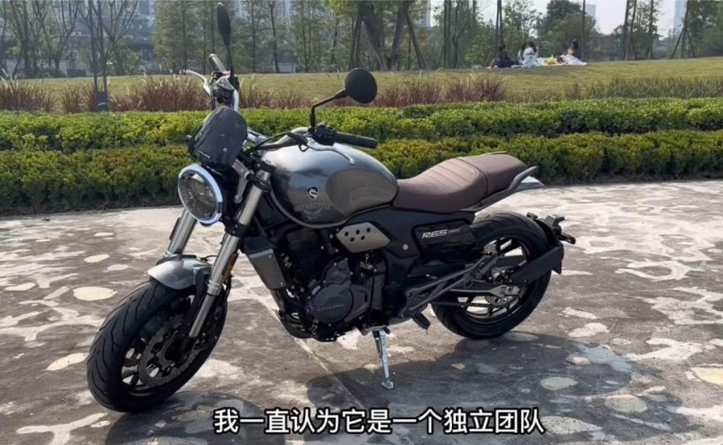 Zongshen Cyclone RE650: motor británico y detalles