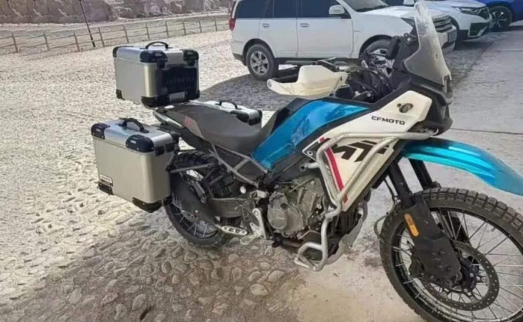 CFMoto 450 MT: así es la trail mediana que conoceremos en EICMA