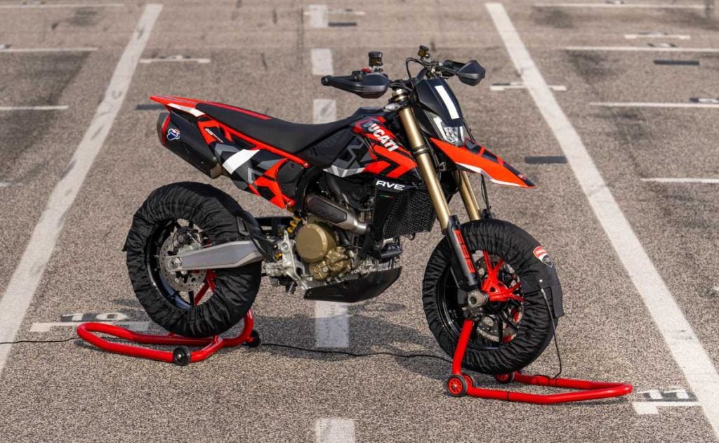 Ducati Hypermotard 698 Mono: fotos y características