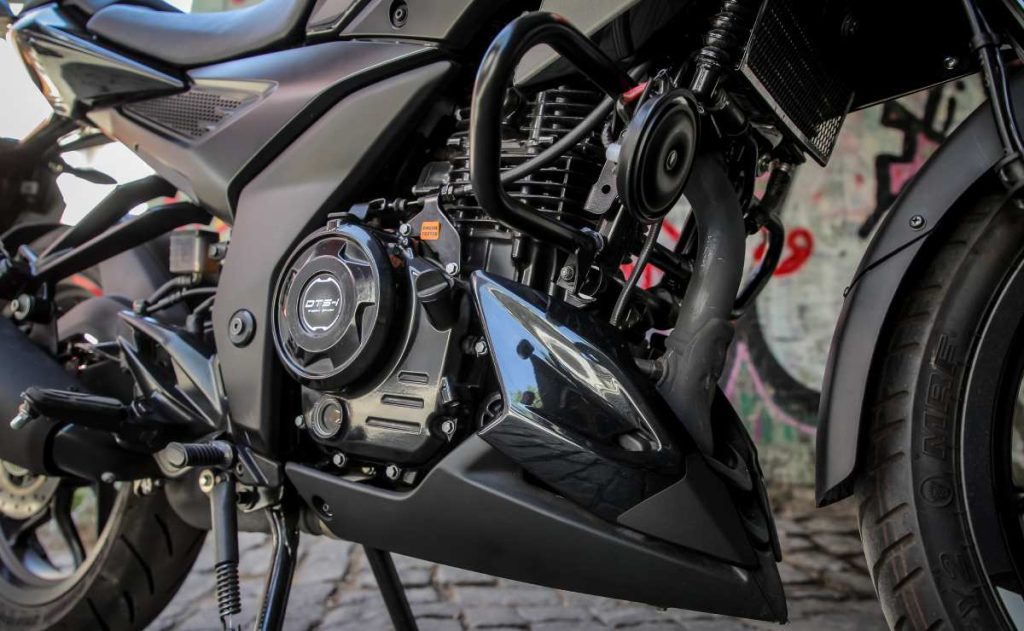 Bajaj Rouser N250 Test Ride