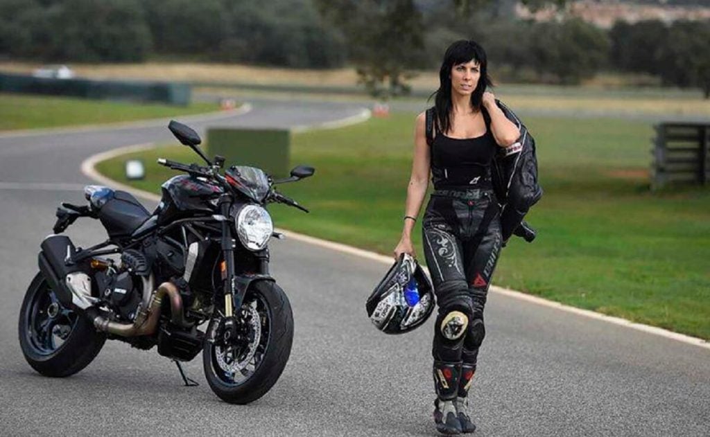 Viajar cómodo y seguro: ¿Cuál es la mejor ropa de moto?