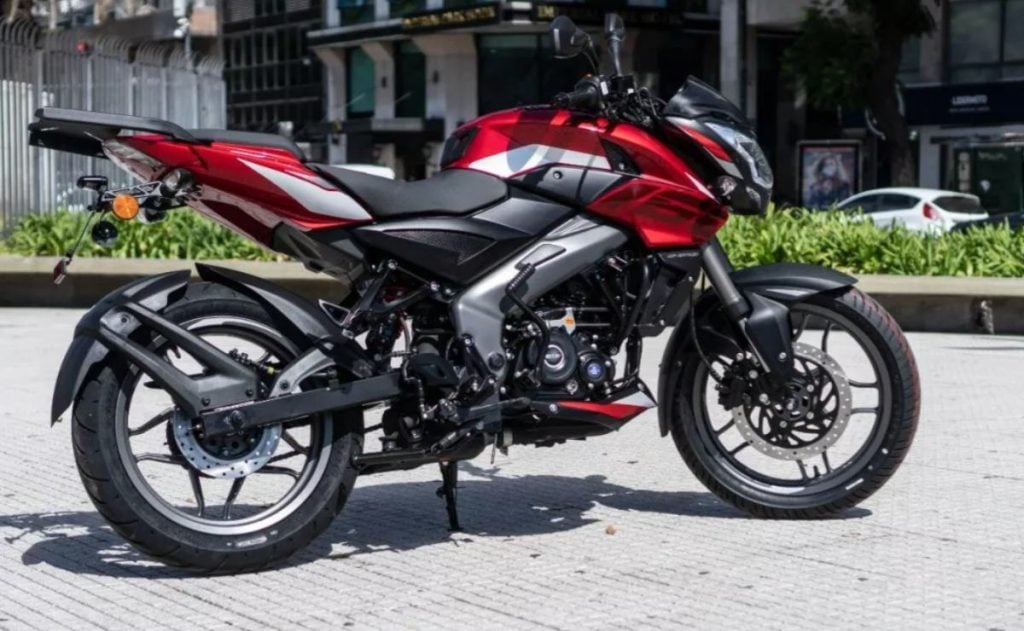Bajaj ya ofrece su nueva NS160 2024: ¿Qué cambia y cuánto cuesta?
