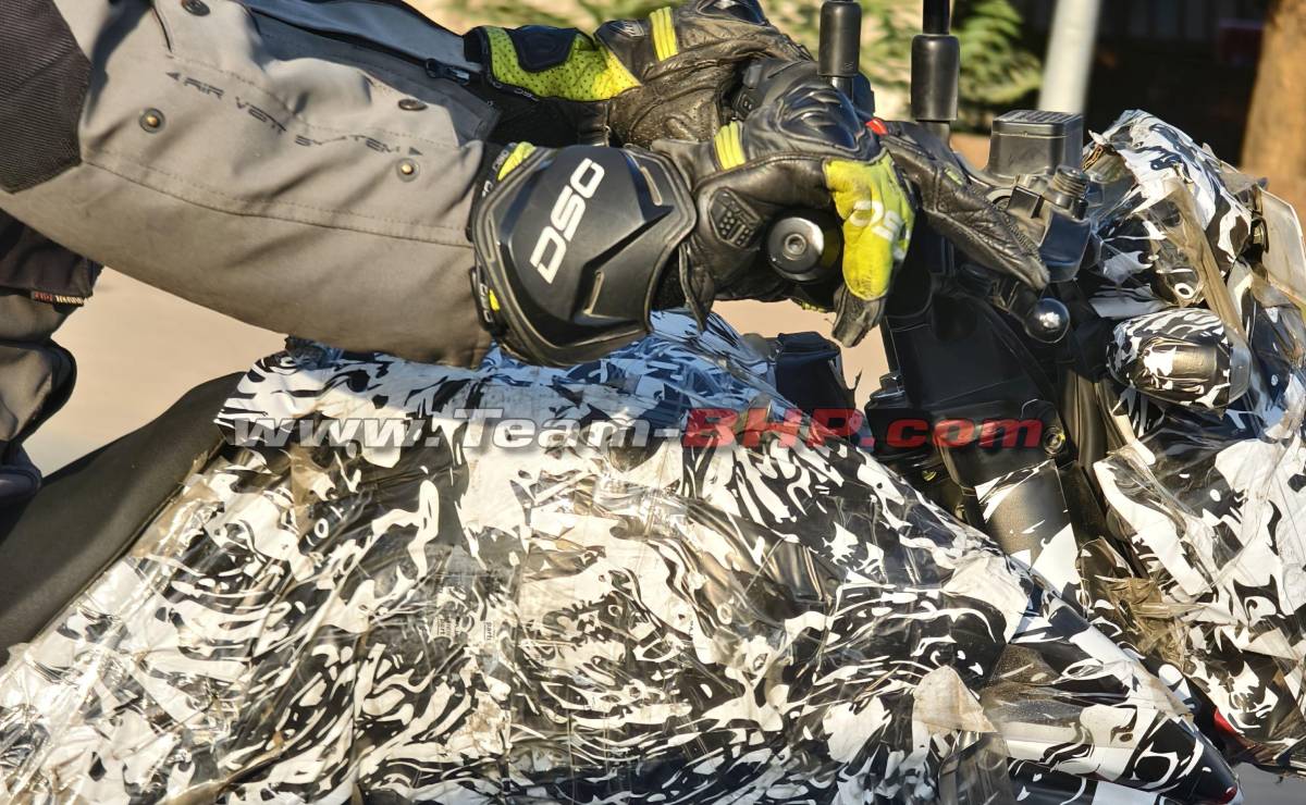 Se filtraron fotos de una nueva Bajaj: ¿Es una Adventure basada en la ...