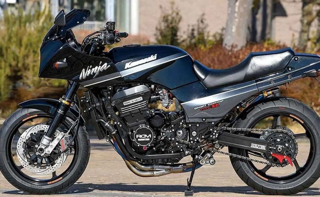 40 años de gloria: la moto más rápida de Kawasaki que dio origen a su gama más mítica