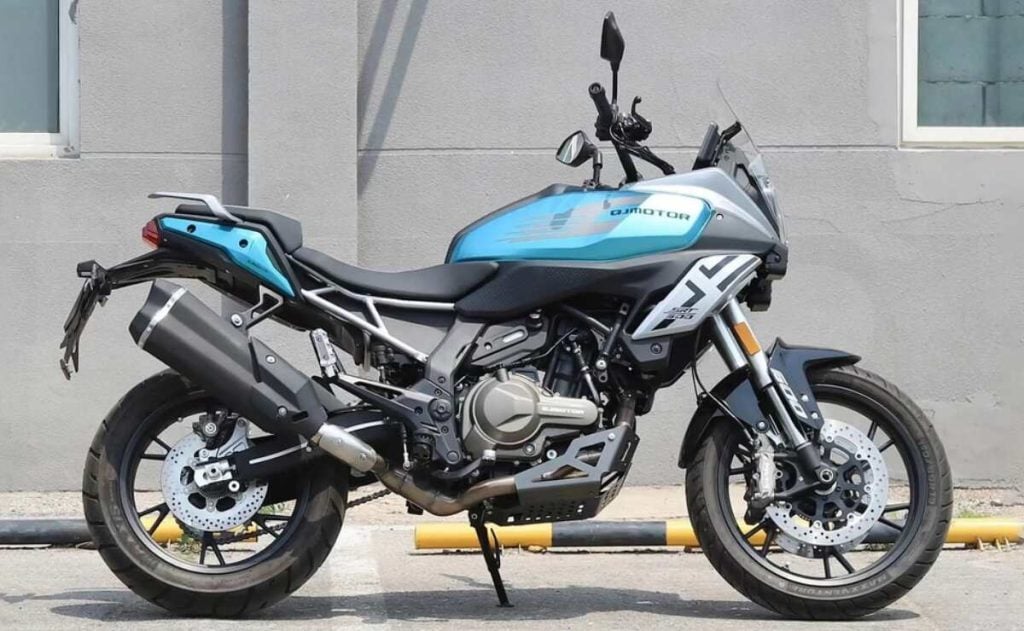 QJMotor lanza su nueva moto trail: puedes sacar el registro con ella y es sumamente asequible