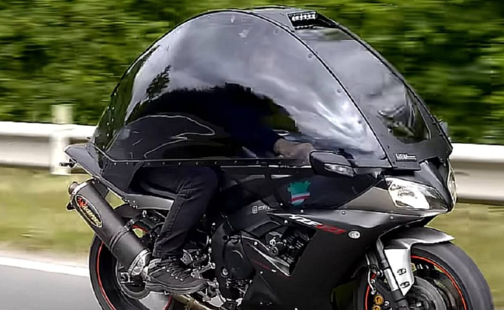 La moto de Yamaha con la que nunca te mojarás: la particular creación ...