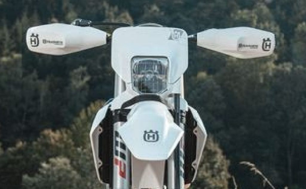Husqvarna lanza nuevas motos de Enduro de dos y cuatro tiempos