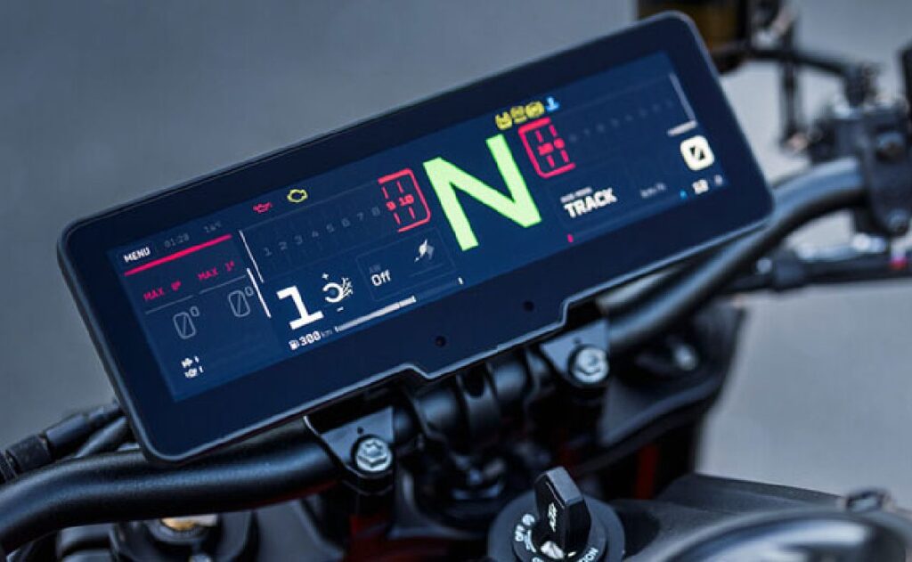 Mejor que la de un Iphone: así son las nuevas pantallas de KTM