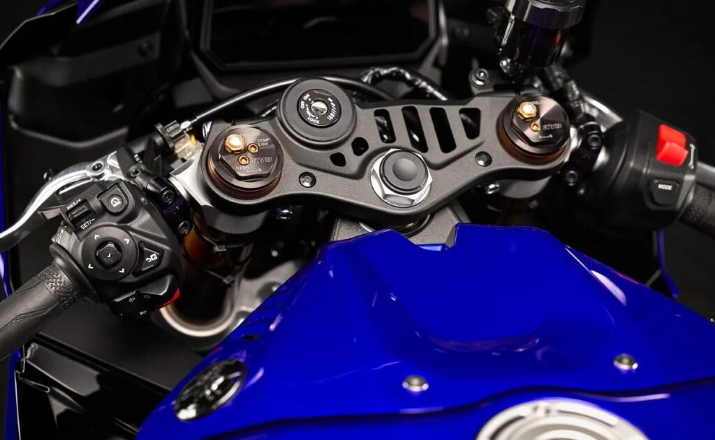 Yamaha presentó su deportiva más moderna: así es la tan esperada R9