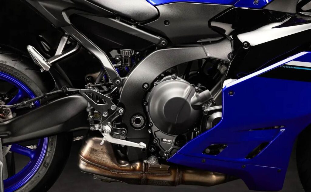 Yamaha presentó su deportiva más moderna: así es la tan esperada R9