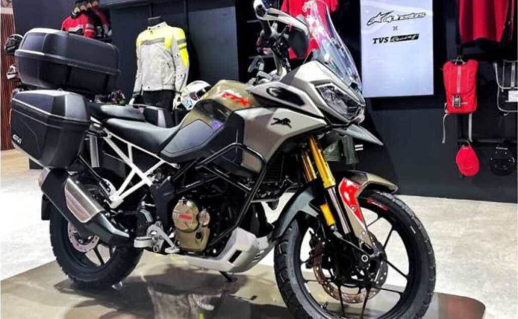 una nueva moto trail llega al segmento de moda: 300 cc, buen equipamiento y ¿precio competitivo?