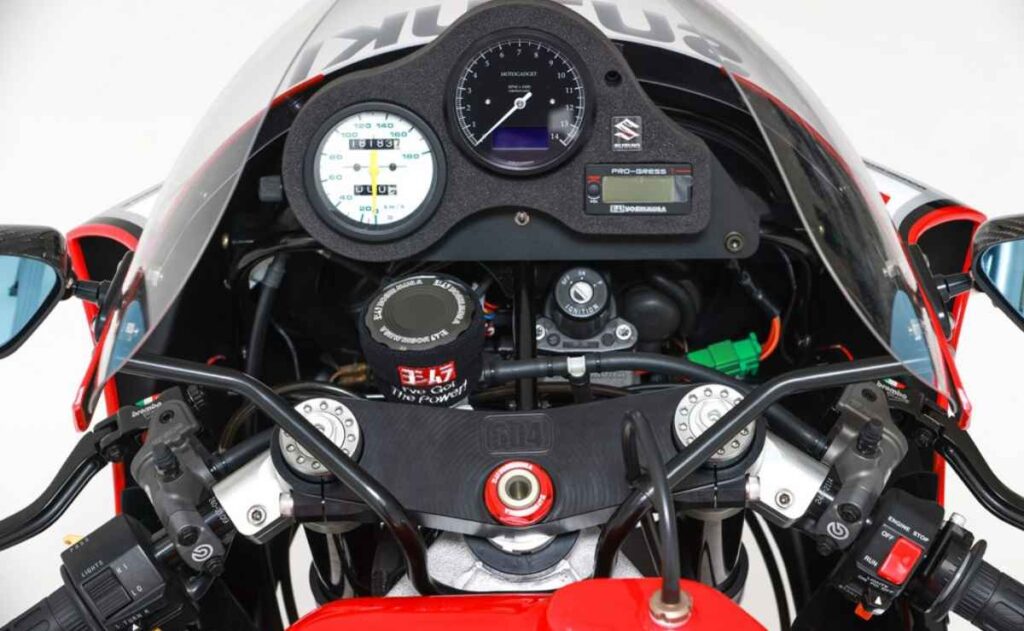 Una Suzuki con 40 años revivió gracias a Yoshimura y se vende por más ...