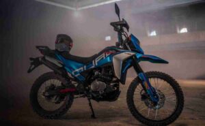 CFMoto va contra la Yamaha XTZ 250 con una moto más accesible: ¿cuánto cuesta?